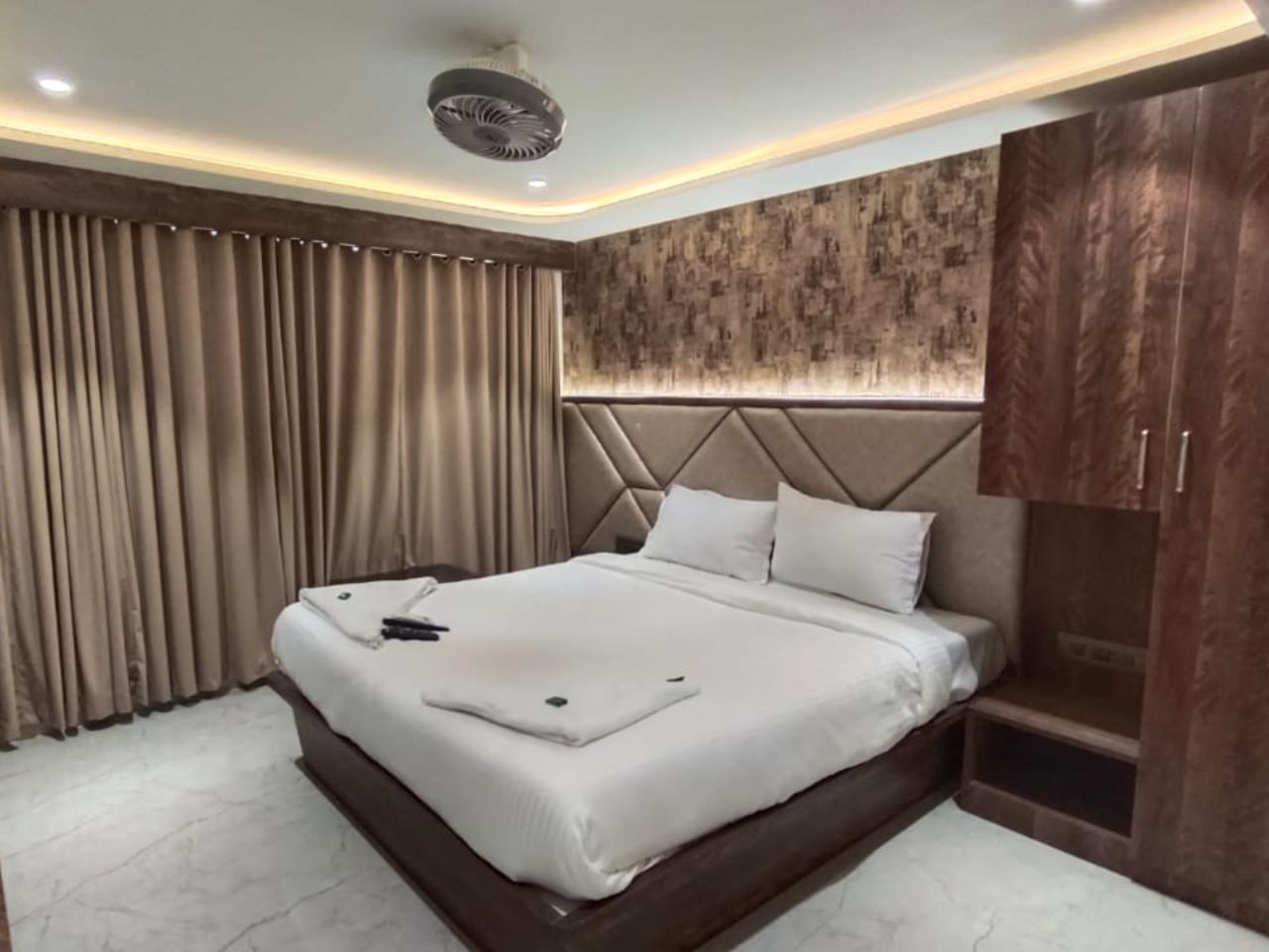 Hourly Hotels in Navi Mumbai | Hourly Rooms Navi Mumbai - Brevistay ...